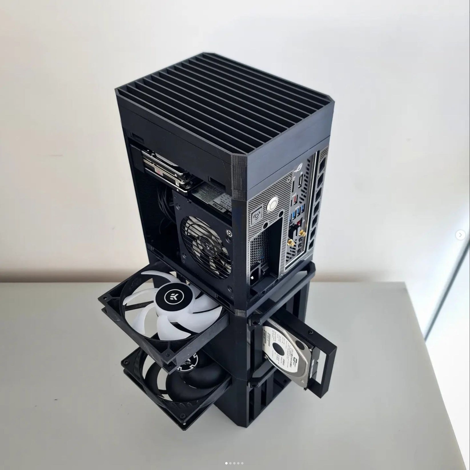 MASS - Stackable NAS ITX Enclosure – MODCASE